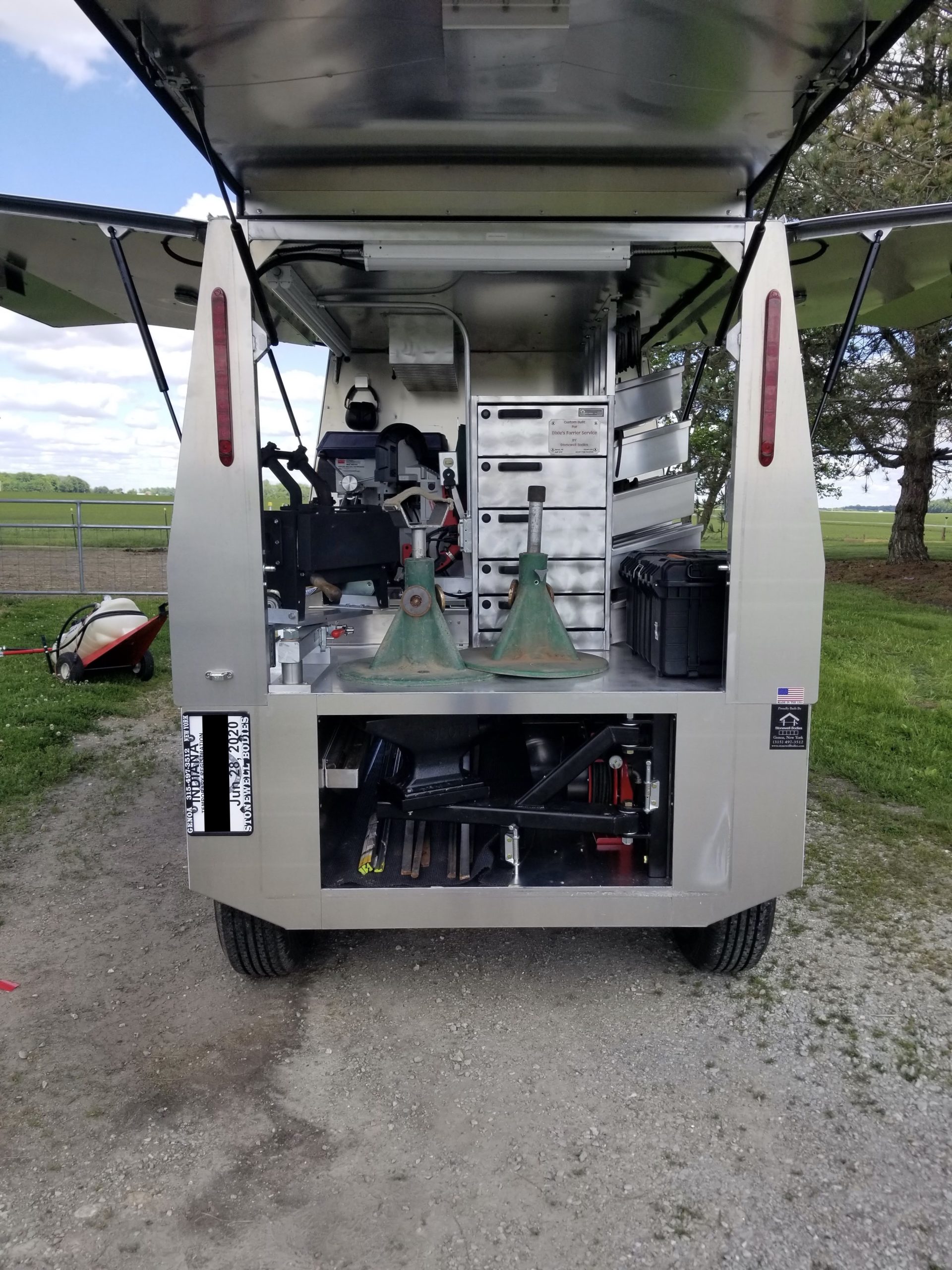 Choosing a Farrier Rig – Dixie's Farrier Service